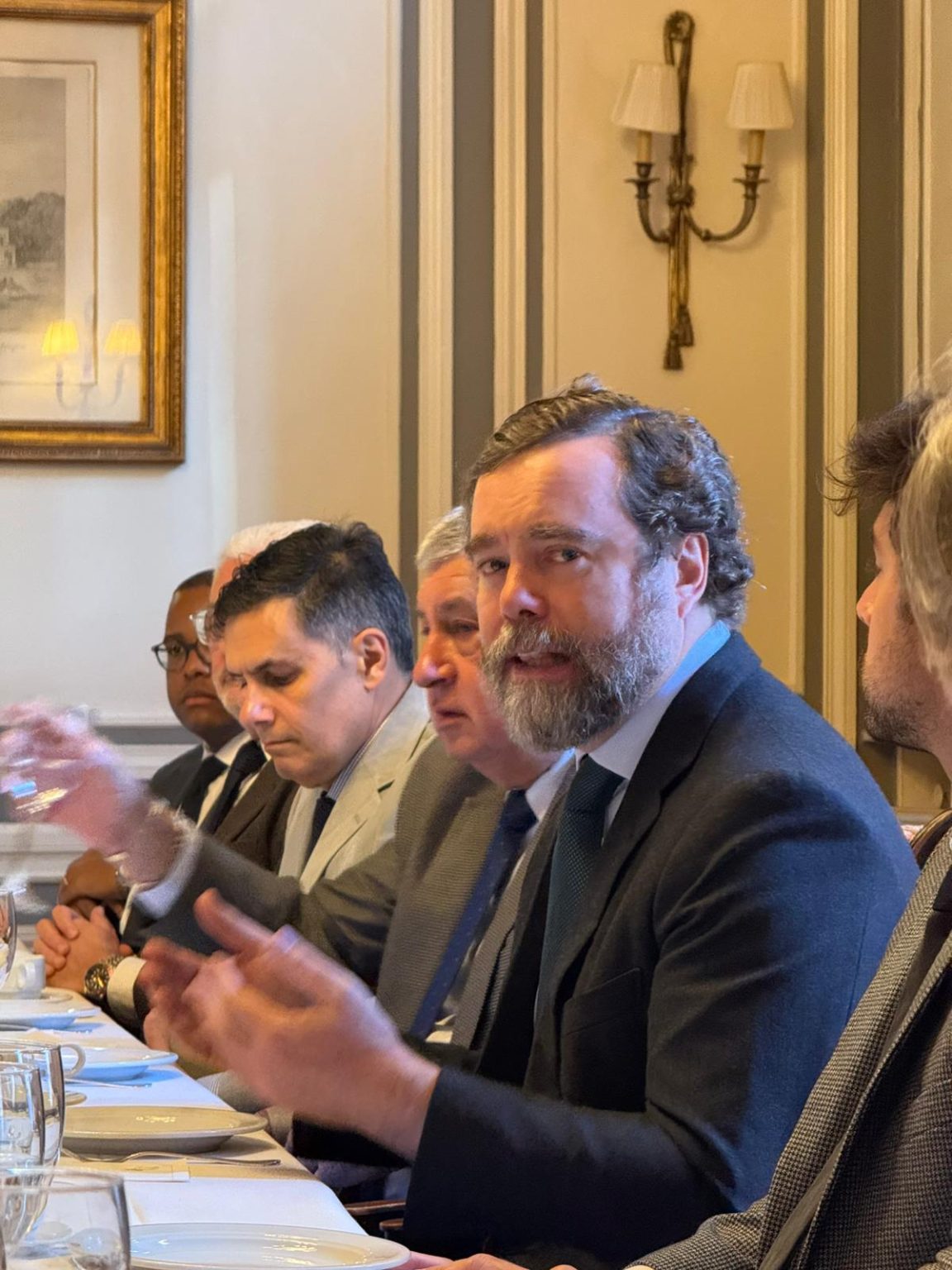 Desayuno privado con D. Iván Espinosa de los Monteros - 17 de febrero ...